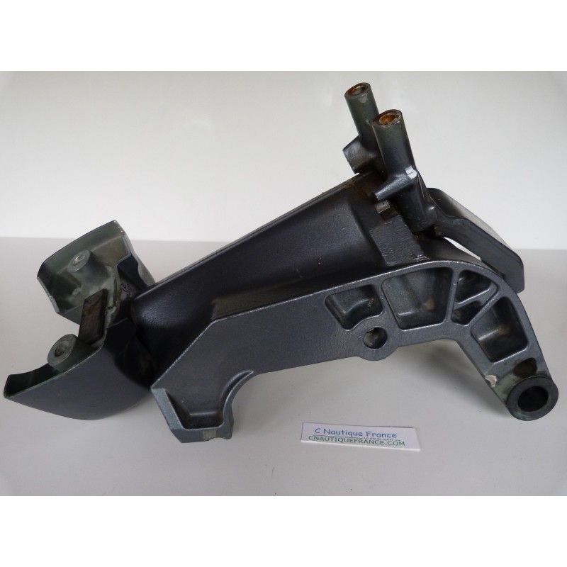 F30 - SWIVEL BRACKET 30 HP 4S YAMAHA 69H F30A