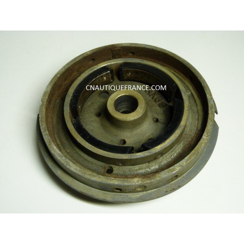 DT40 FLYWHEEL 40 HP 2S SUZUKI F3T752