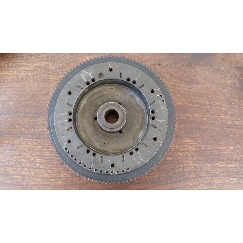 88 - 115 HP FLYWHEEL JOHNSON EVINRUDE 583339 582629