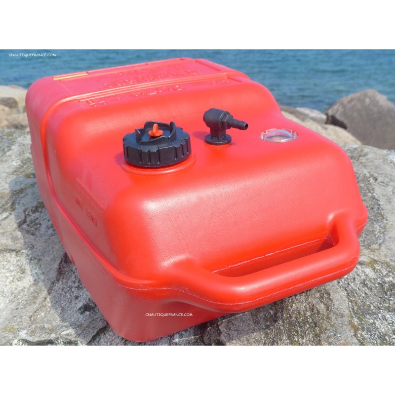Optimize your fueling with the ergonomic 22L fuel tank!