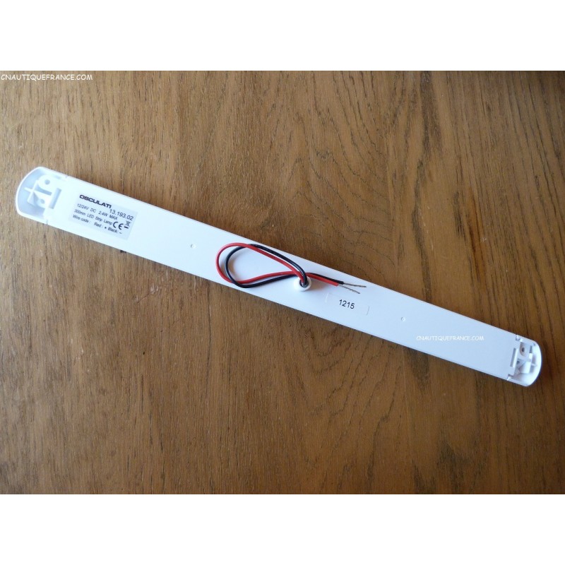 SURFACE MOUNT WATERPROOF LED FLUORESCENT LIGHT